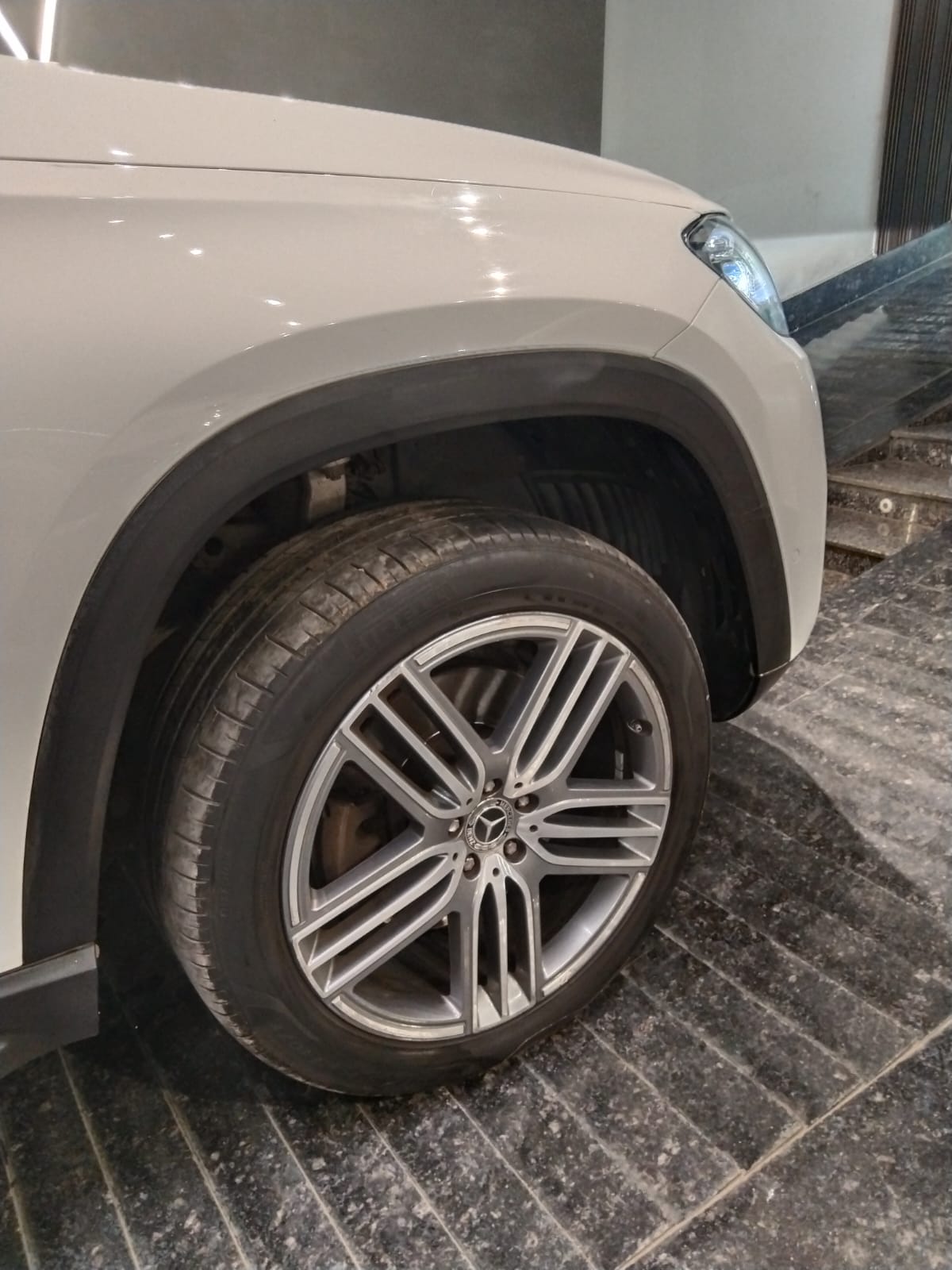 Buy Used Mercedes-Benz GLS 350d 4MATIC of 2020 model @ 67,50,000 INR in ...