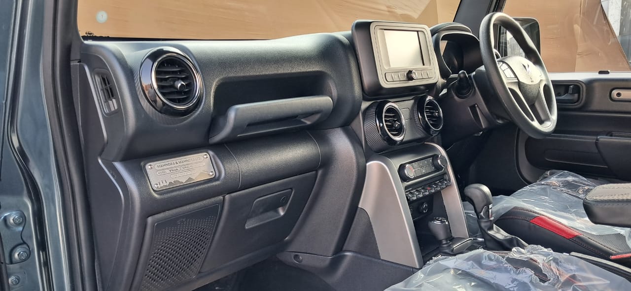 Buy Used Mahindra Thar LX 4WD Hard Top AT BSVI of 2023 model @ 13,49,000 INR in Delhi - 4948470 ...