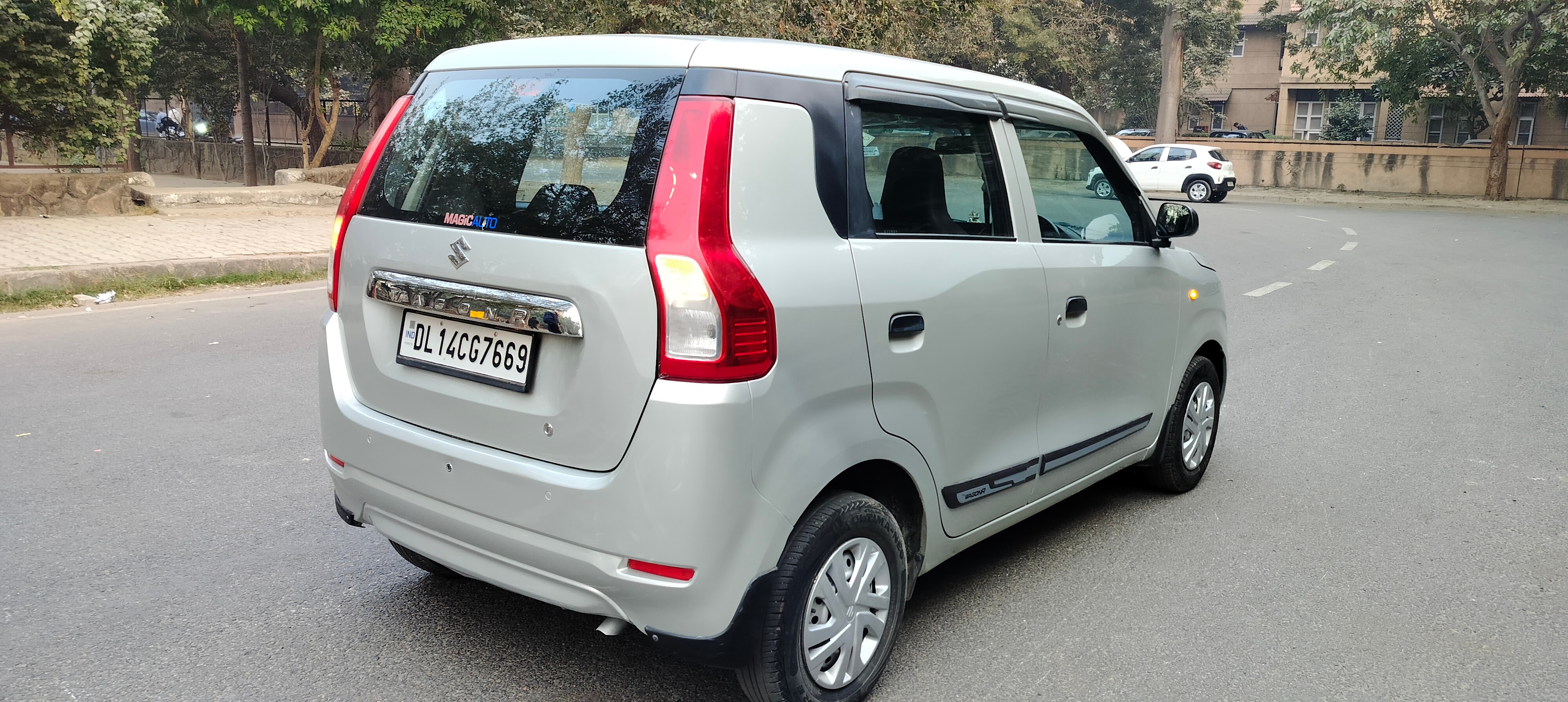 Buy Used Maruti Wagon R CNG LXI of 2022 model @ 4,85,000 INR in Delhi ...