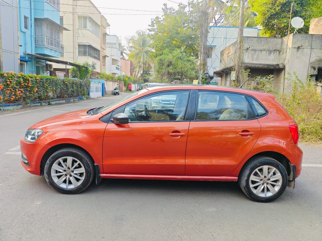 Buy Used Volkswagen Polo Exquisite 1.2 MPI Highline of 2015 model @ 3,30,000 INR in Pune ...