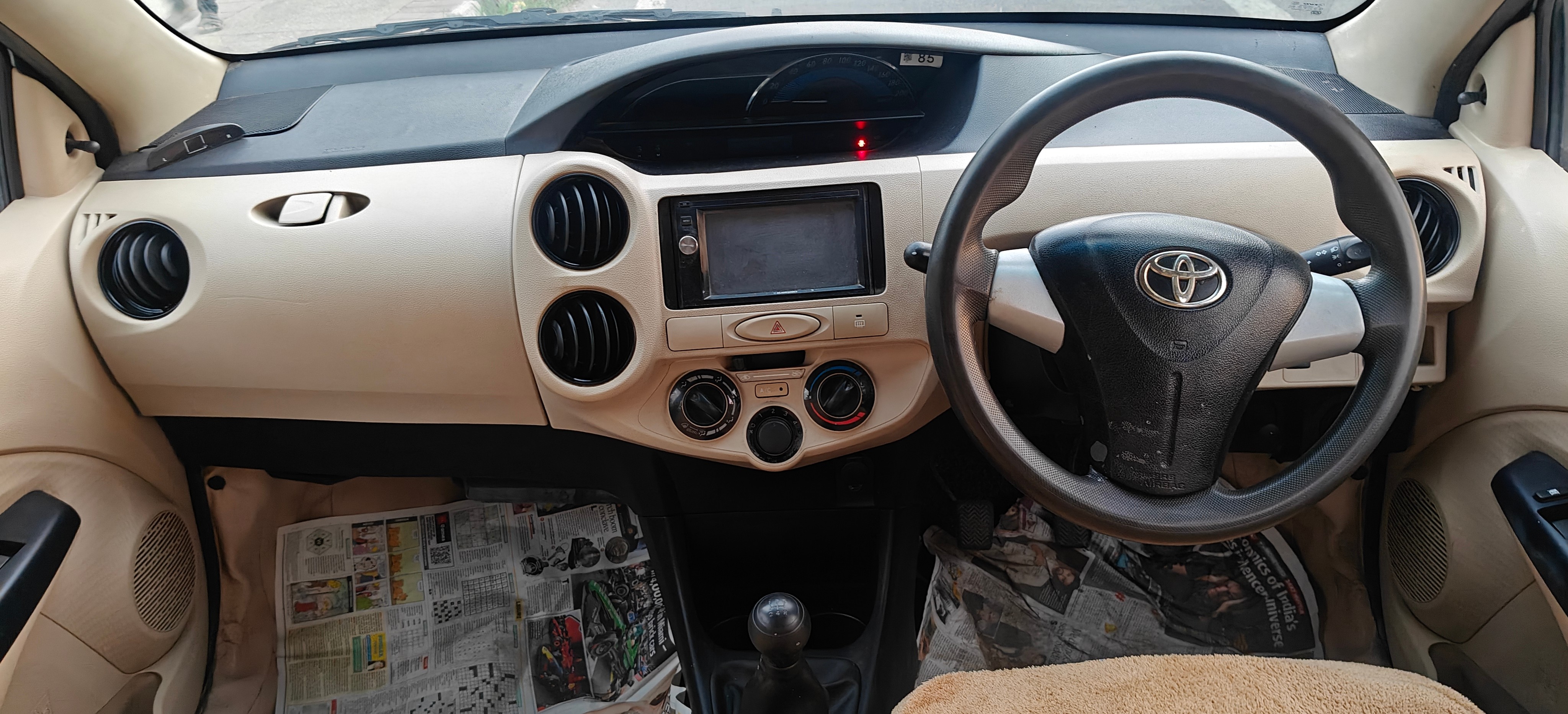 Buy Used Toyota Etios Liva 1.2 G of 2018 model @ 3,80,000 INR in Delhi - 4936950 - ZigWheels.com