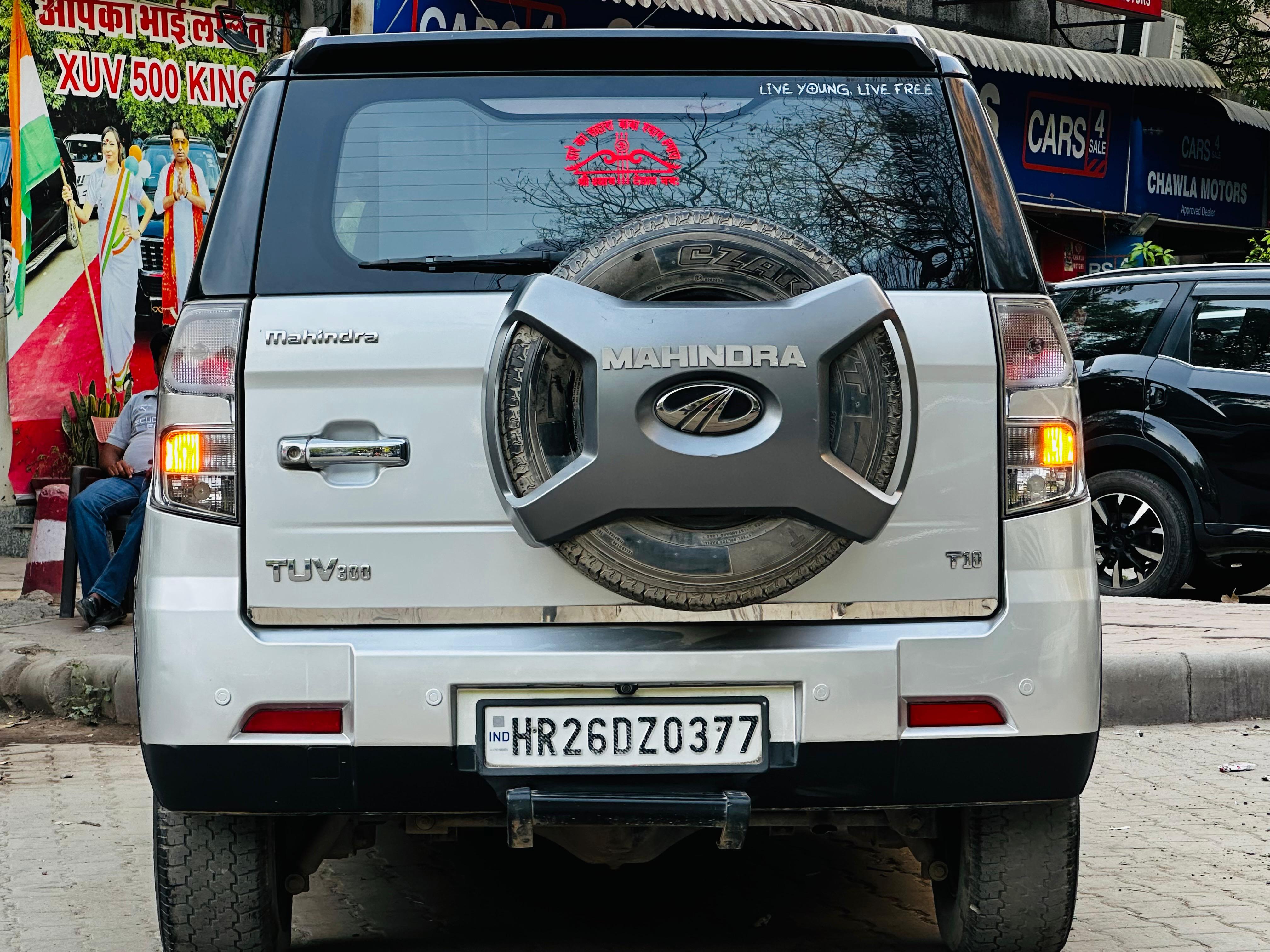 Buy Used Mahindra TUV 300 T10 BSIV of 2019 model @ 6,50,000 INR in ...