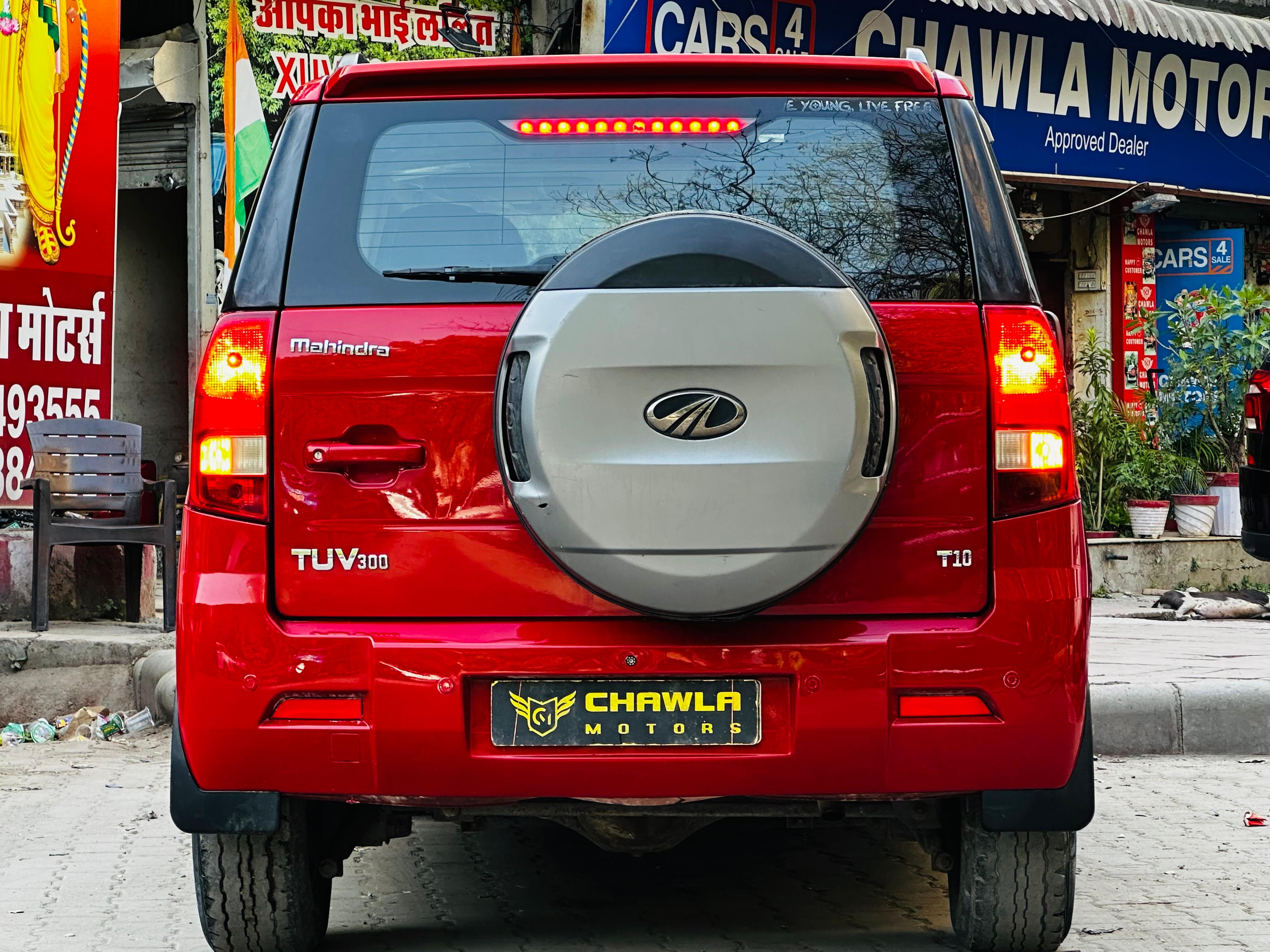 Buy Used Mahindra TUV 300 T10 of 2018 model @ 5,95,000 INR in Delhi ...