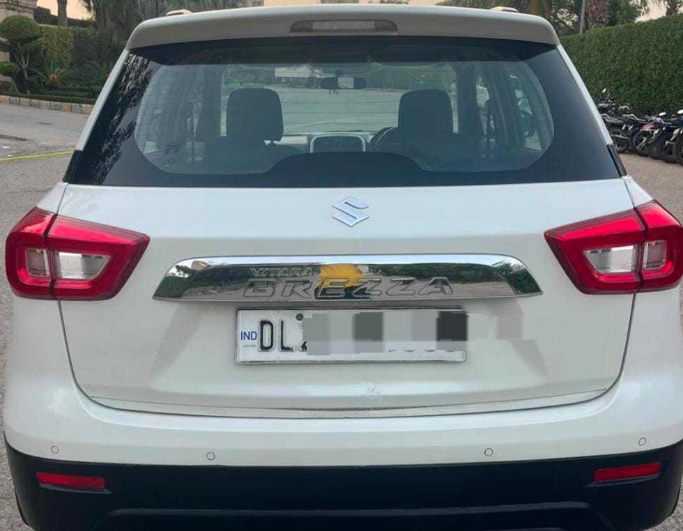 Buy Used Maruti Vitara Brezza VXI of 2020 model @ 6,50,000 INR in Delhi ...