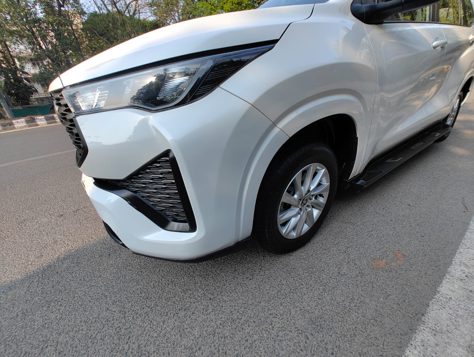 Buy Used Toyota Innova Hycross G 7STR of 2024 model @ 19,21,000 INR in ...