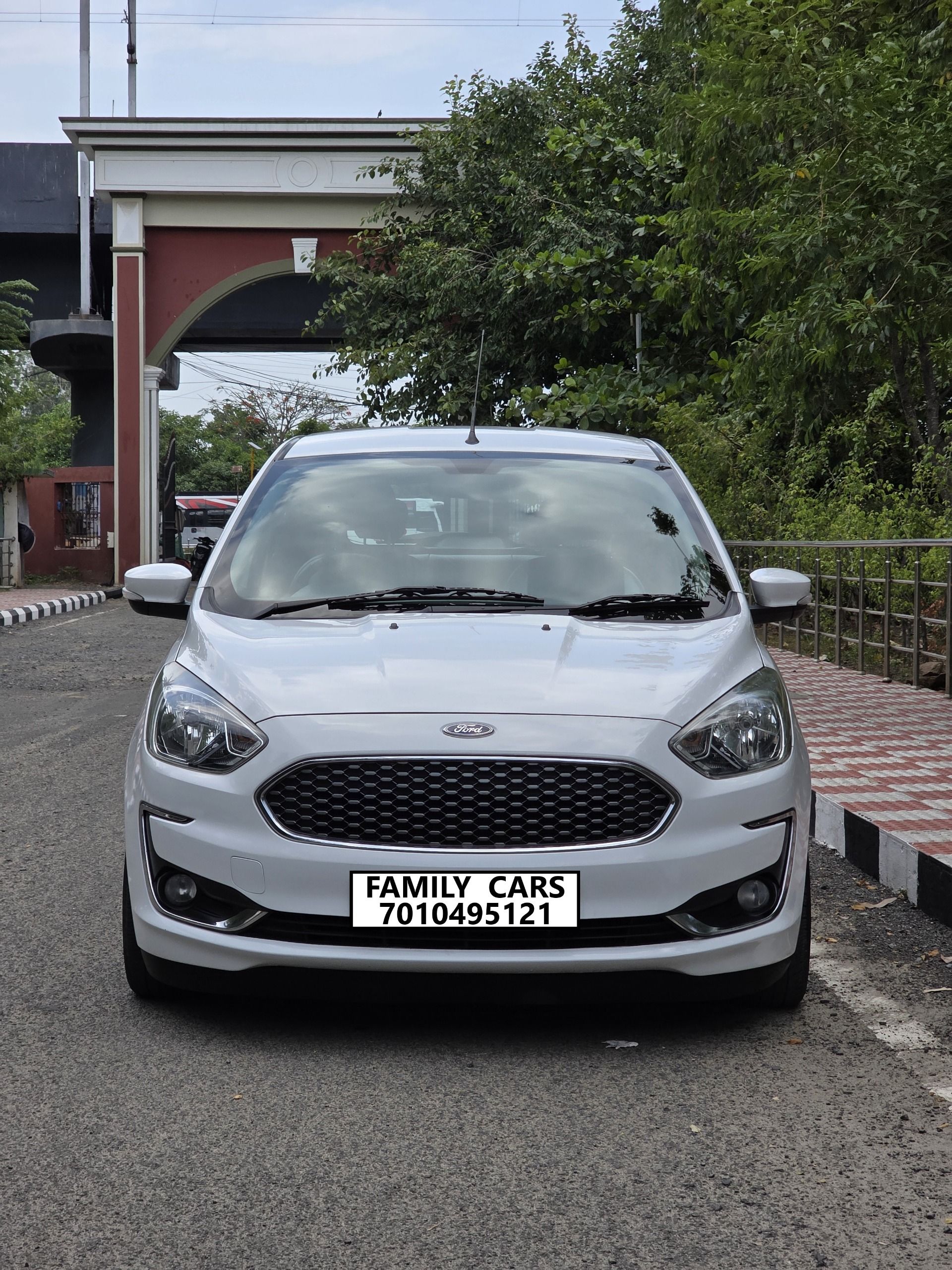 Buy Used Ford Figo Titanium BSIV of 2019 model @ 4,99,999 INR in ...