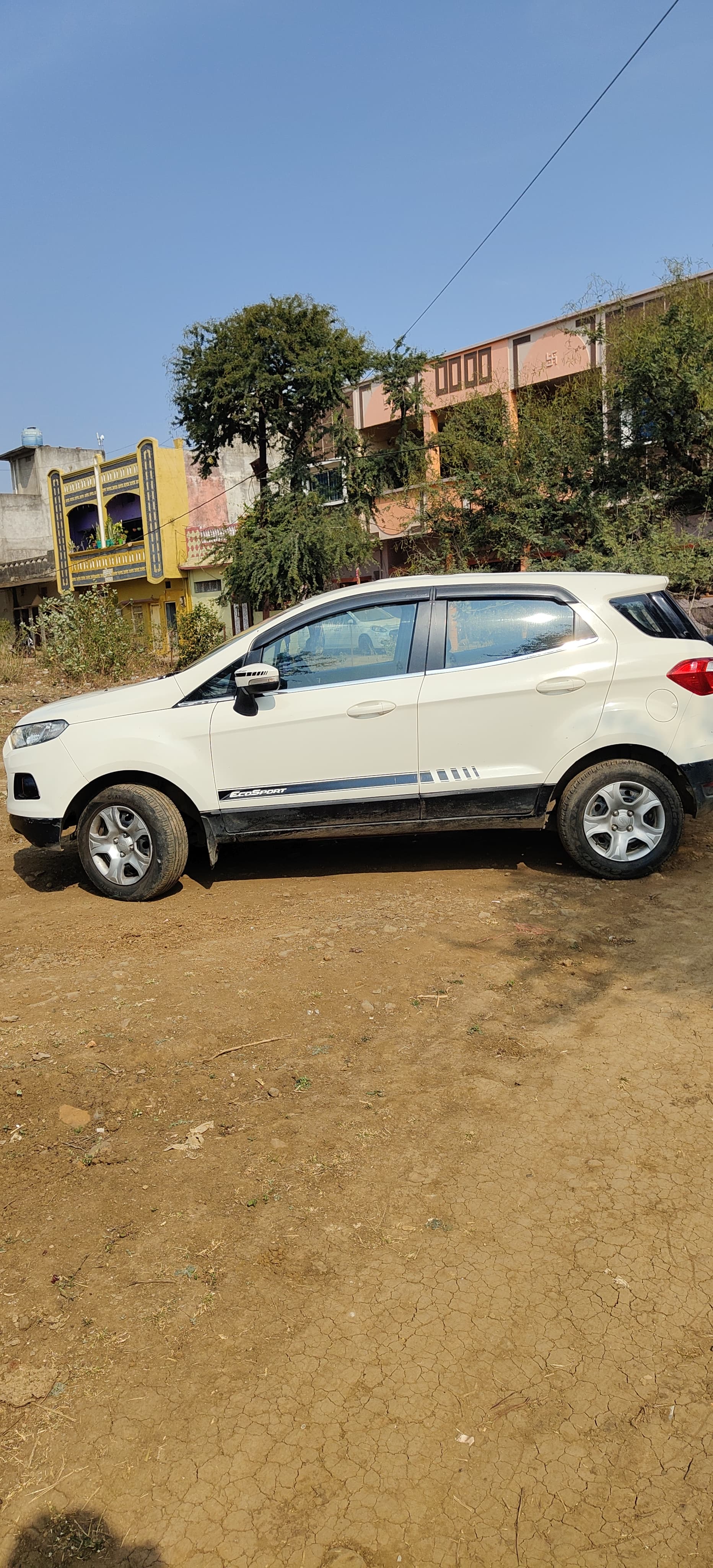Buy Used Ford Ecosport 1.5 Ti VCT AT Titanium of 2015 model @ 3,65,000 ...