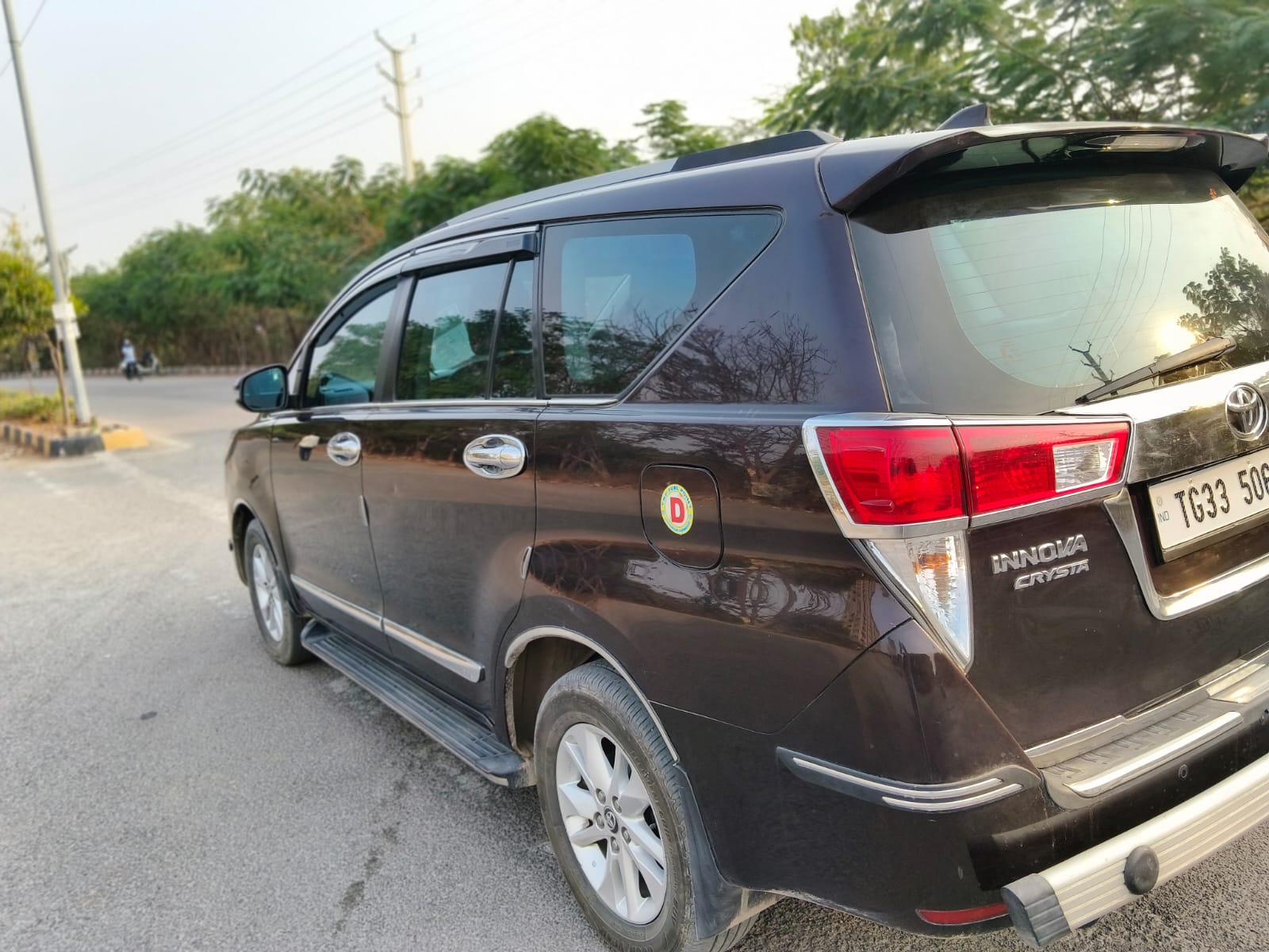 Buy Used Toyota Innova 2.5 G Diesel 7 Seater BS IV of 2016 model @ 13 ...
