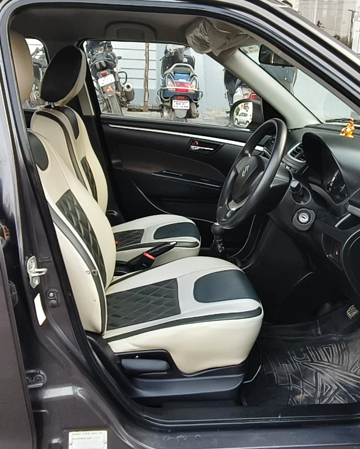 Buy Used Maruti Swift VXI of 2015 model @ 3,90,000 INR in Nagpur - 5052264 - ZigWheels.com