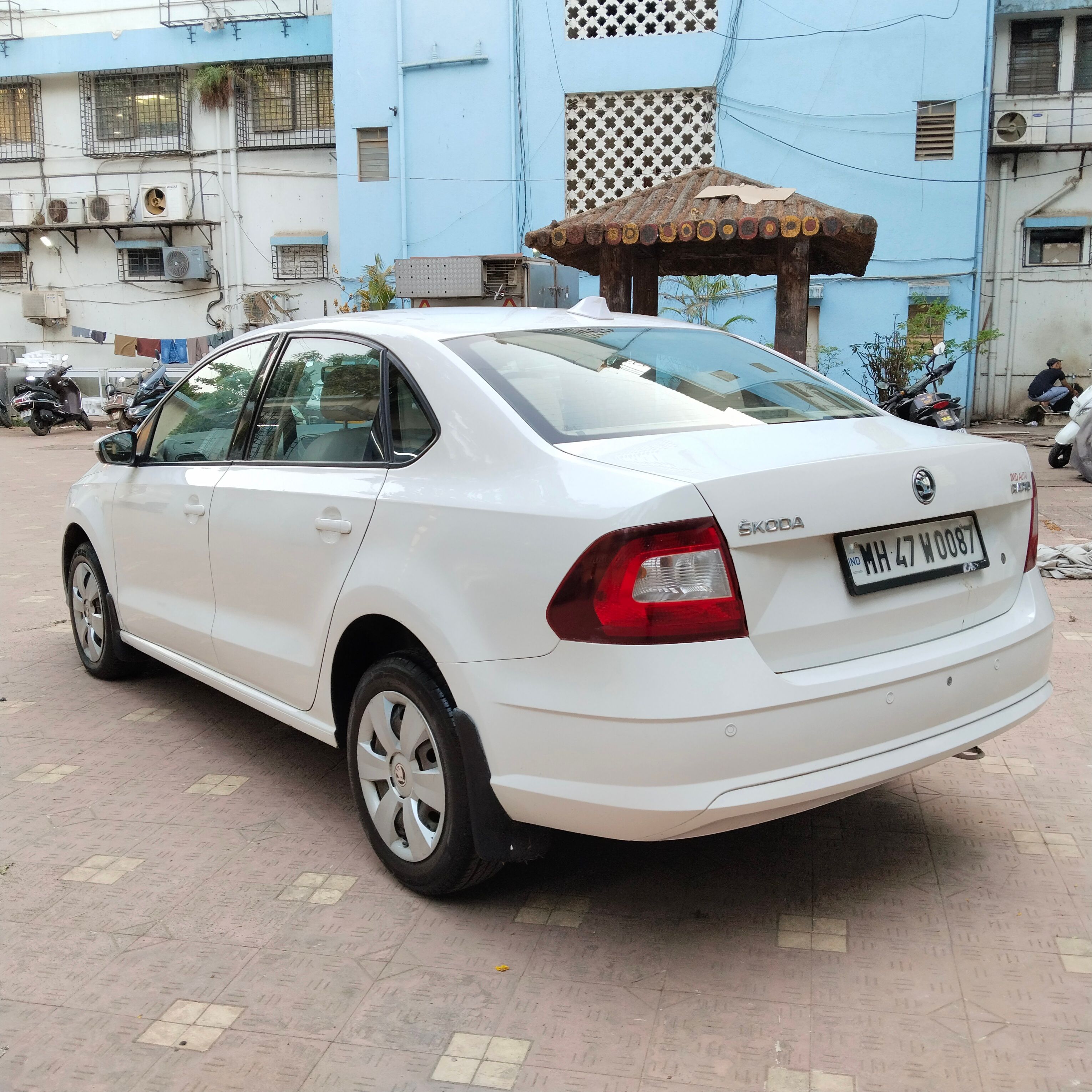 Buy Used Skoda Rapid 1.6 MPI Active of 2016 model @ 3,49,000 INR in ...