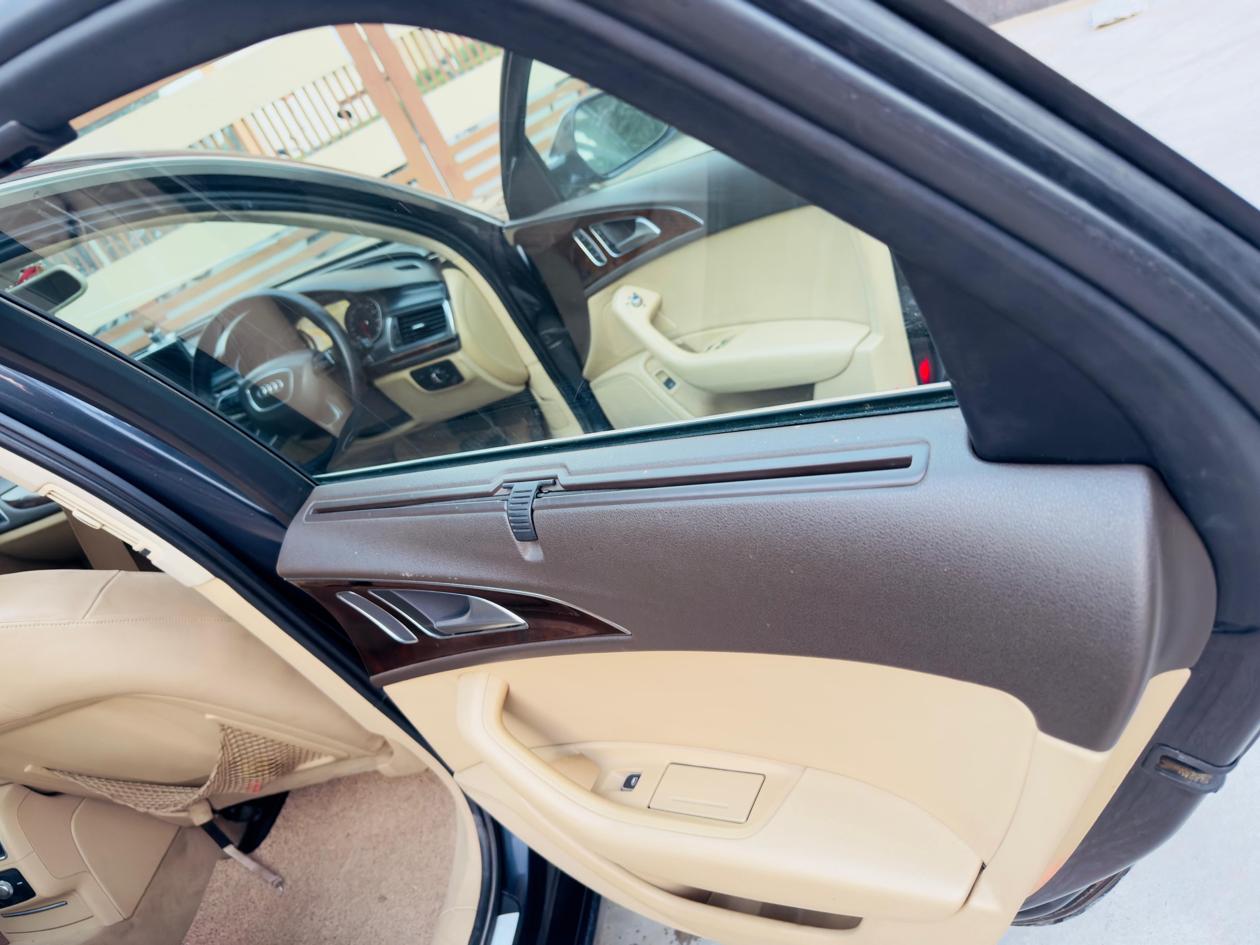 Buy Used Audi A6 35 TDI Technology of 2015 model @ 8,25,000 INR in Kanpur - 4958706 - ZigWheels.com