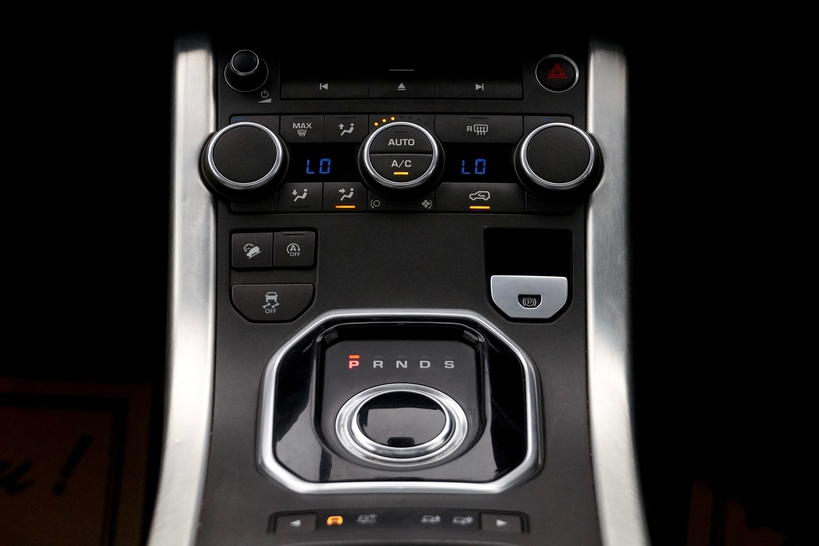 Buy Used Land Rover Range Rover Evoque 2.0 TD4 HSE of 2019 model @ 26 ...