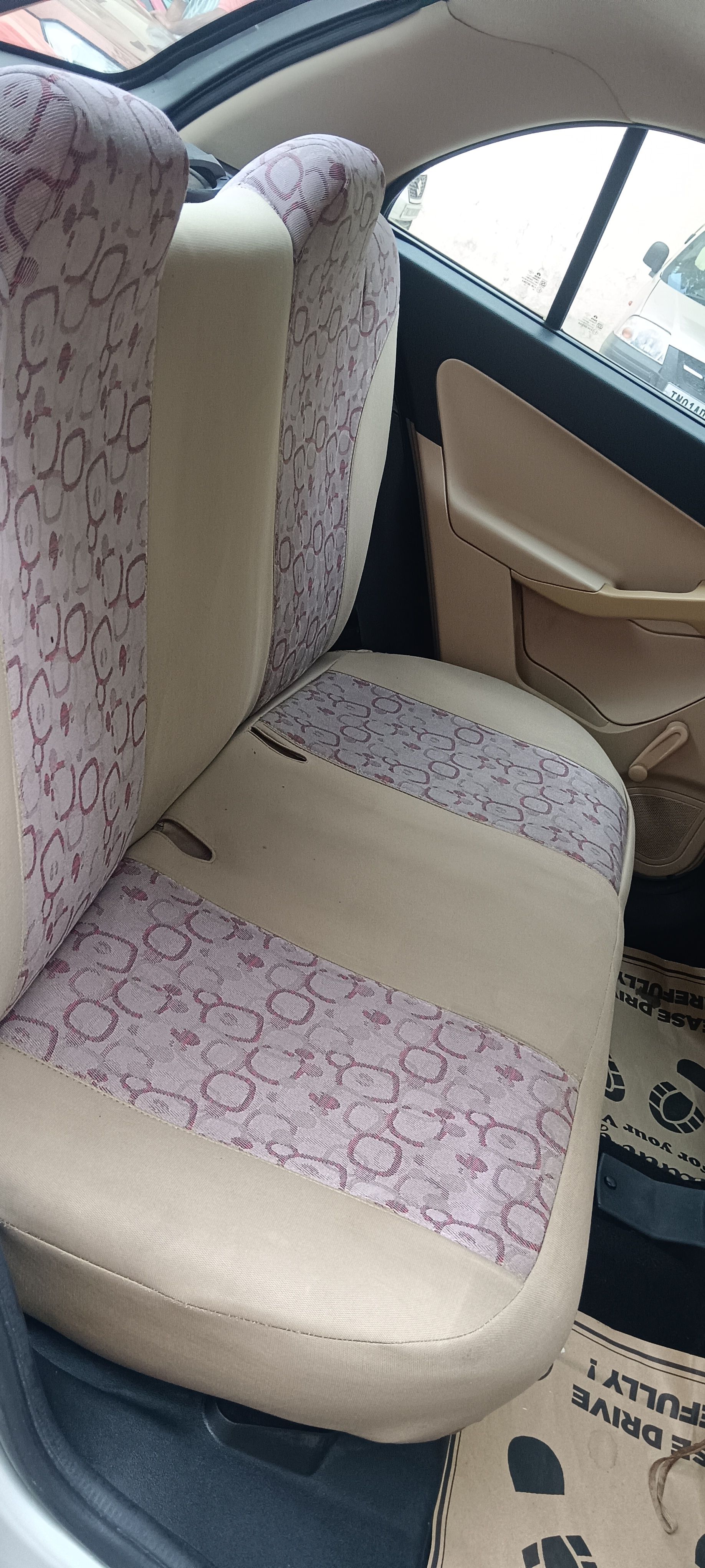Buy Used Tata Indica Aqua 1.3 Quadrajet BSIV of 2011 model @ 2,35,000 ...