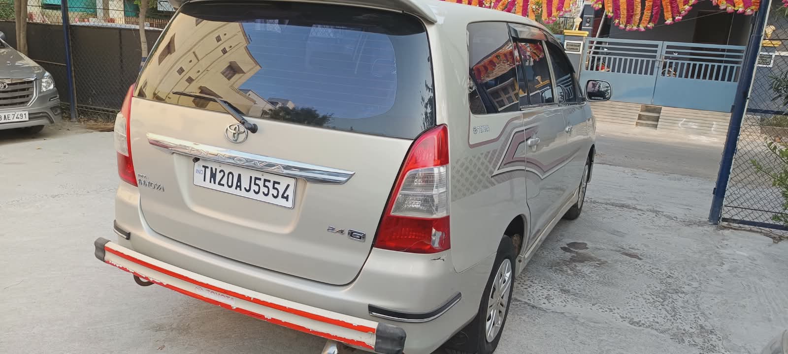 Buy Used Toyota Innova 2.5 G Diesel 7 Seater BS III of 2008 model @ 6 ...