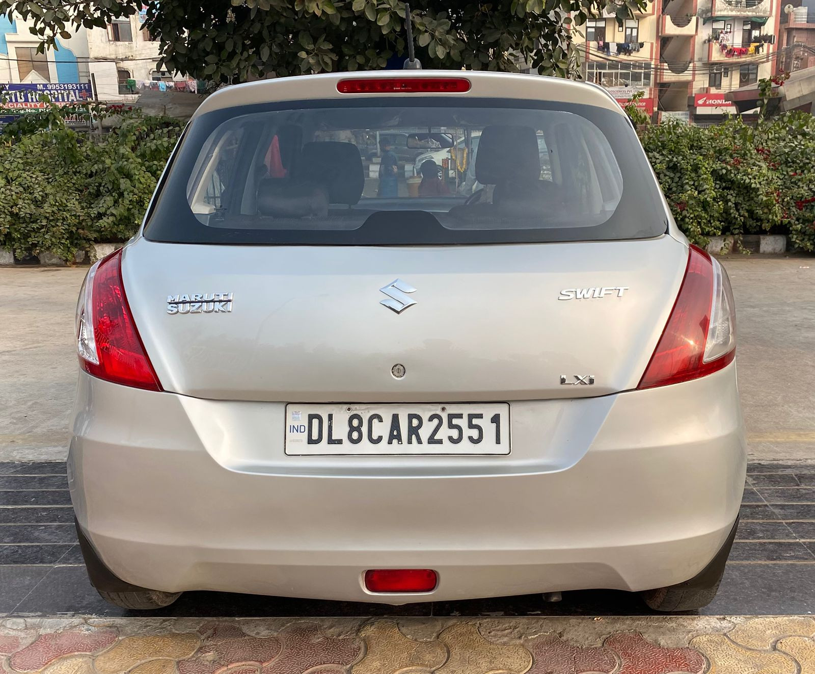 Buy Used Maruti Swift LXI Optional-O of 2017 model @ 2,99,000 INR in ...
