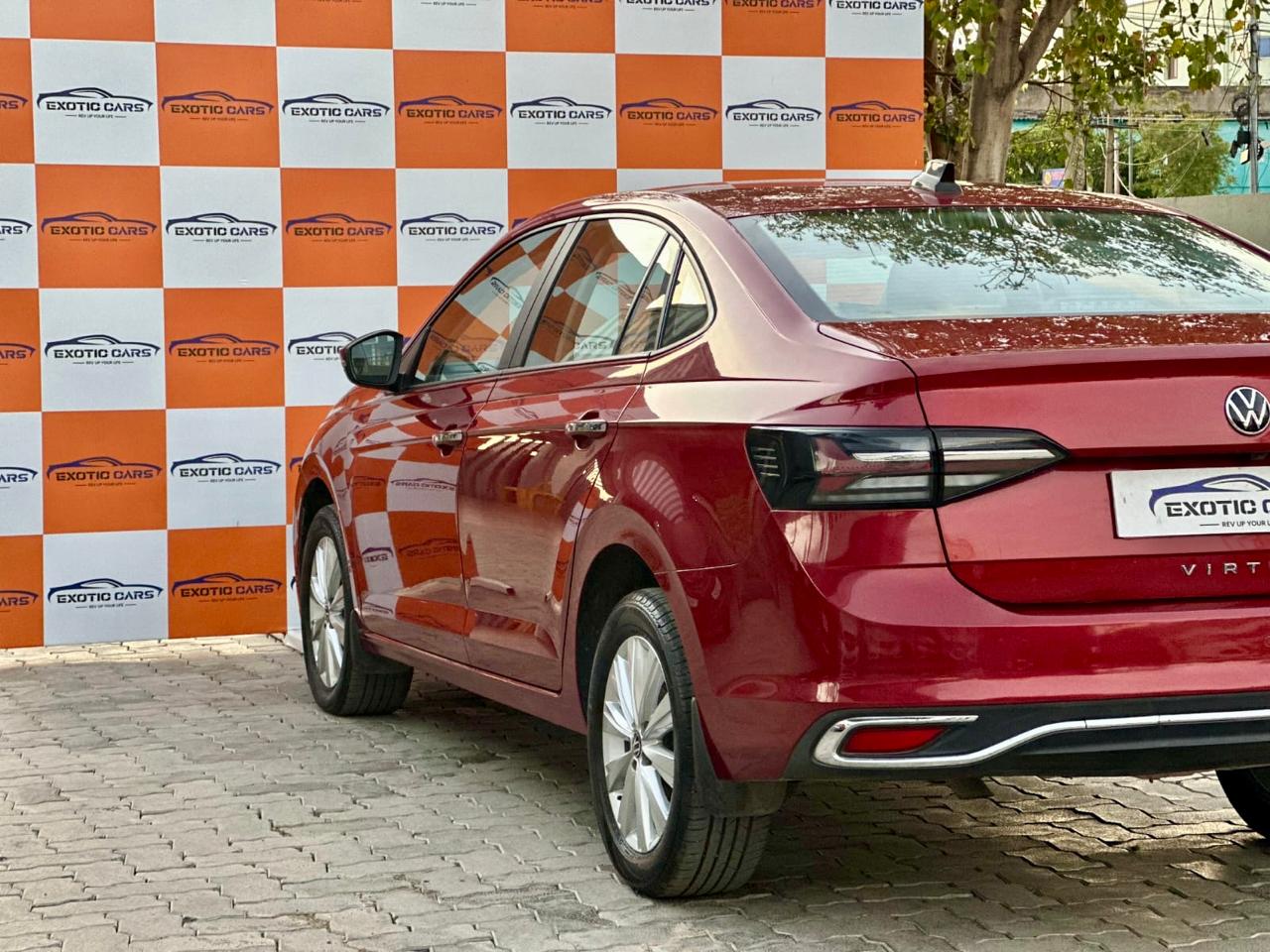 Buy Used Volkswagen Virtus Highline of 2023 model @ 10,50,000 INR in ...
