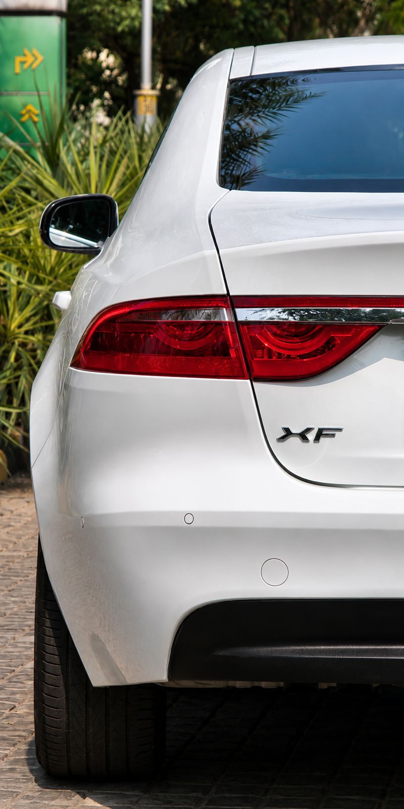 Buy Used Jaguar XF 2.0 Diesel Prestige of 2020 model @ 18,50,000 INR in ...