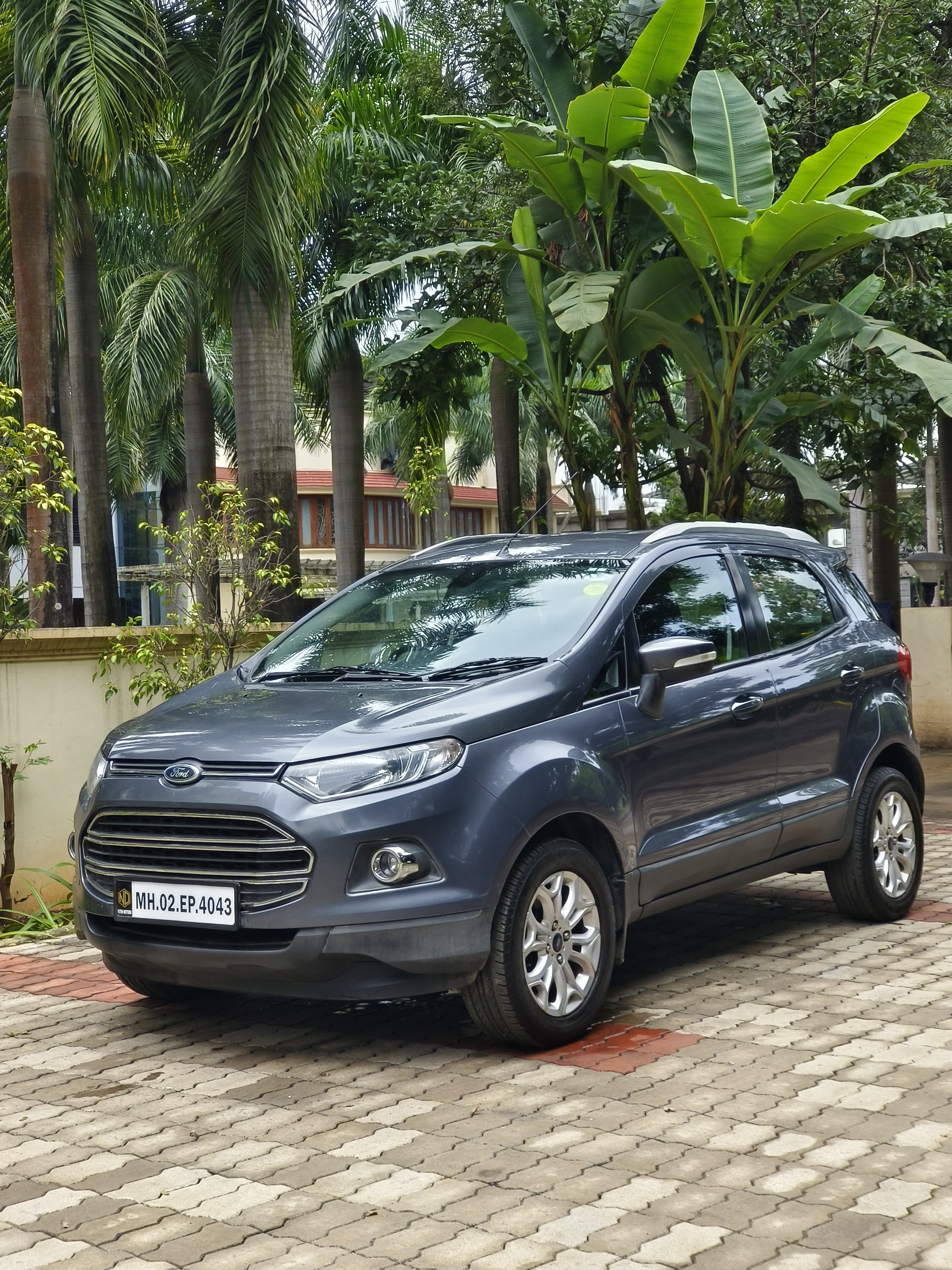 Buy Used Ford Ecosport 1.5 Diesel Titanium BSIV of 2017 model @ 6 ...