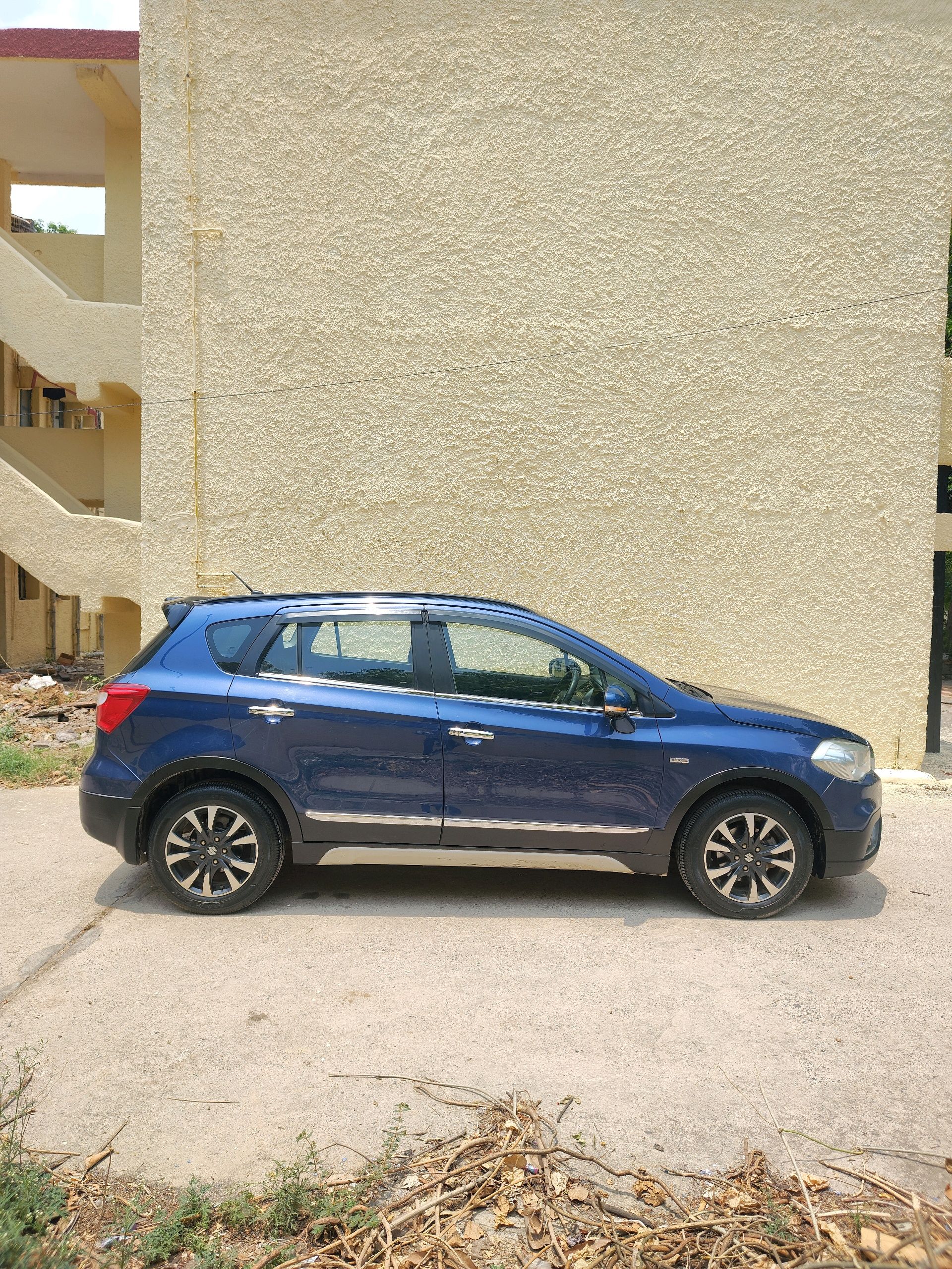 Buy Used Maruti S Cross Zeta DDiS 200 SH of 2018 model @ 4,70,000 INR ...