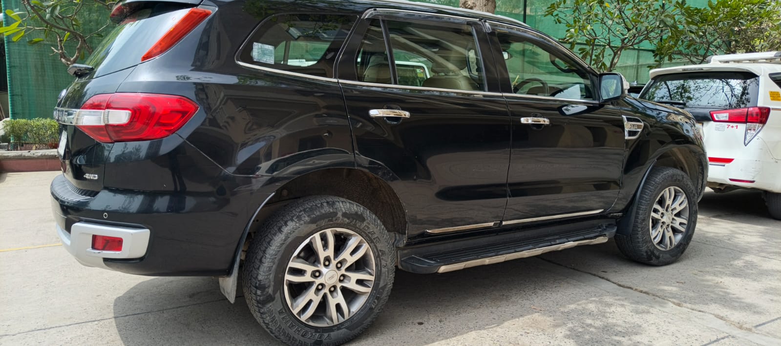 Buy Used Ford Endeavour 3.2 Titanium AT 4X4 of 2019 model @ 20,90,000 ...