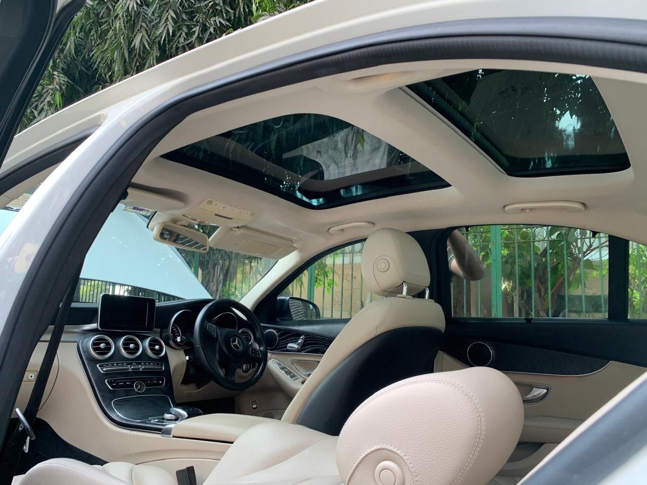 Buy Used Mercedes-Benz C-Class C 200 CGI of 2018 model @ 21,85,000 INR ...