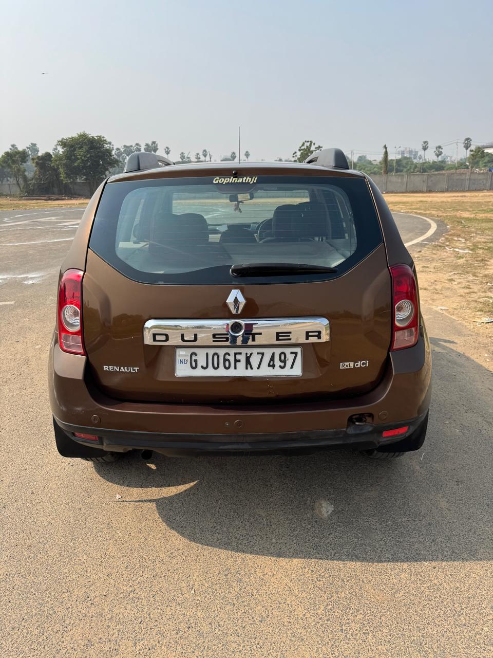 Buy Used Renault Duster RXL AWD of 2013 model @ 2,60,000 INR in Vadodara - 4959909 - ZigWheels.com