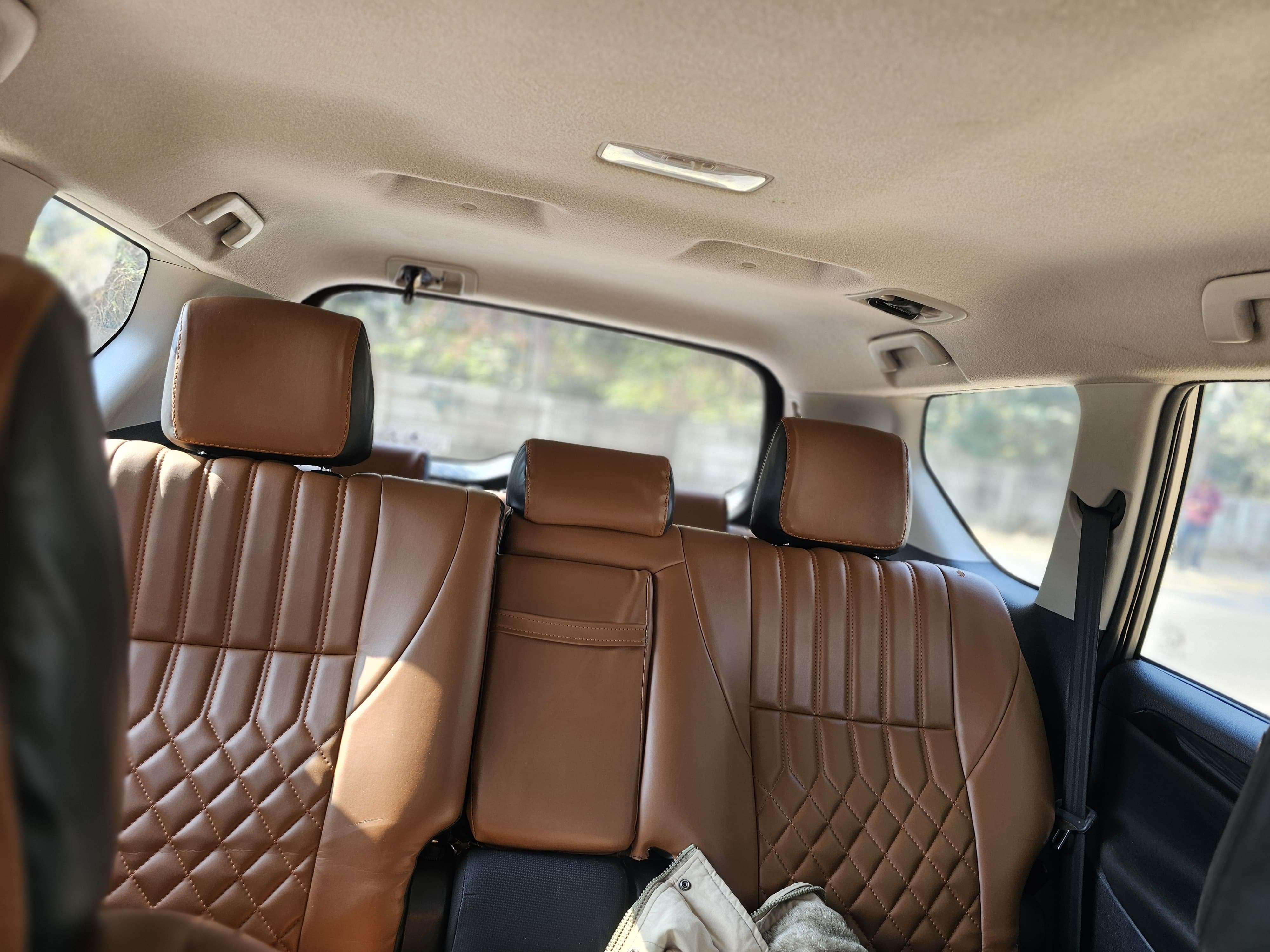 Buy Used Toyota Innova Crysta 2.4 G 7 STR of 2022 model @ 21,50,000 INR ...