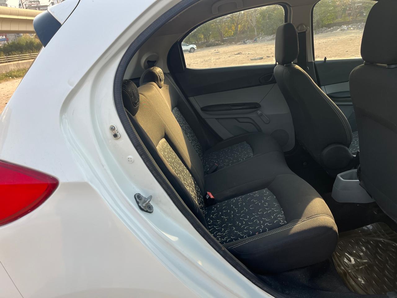 Buy Used Tata Tiago XE BSVI of 2020 model @ 2,99,000 INR in Delhi - 4940866 - ZigWheels.com