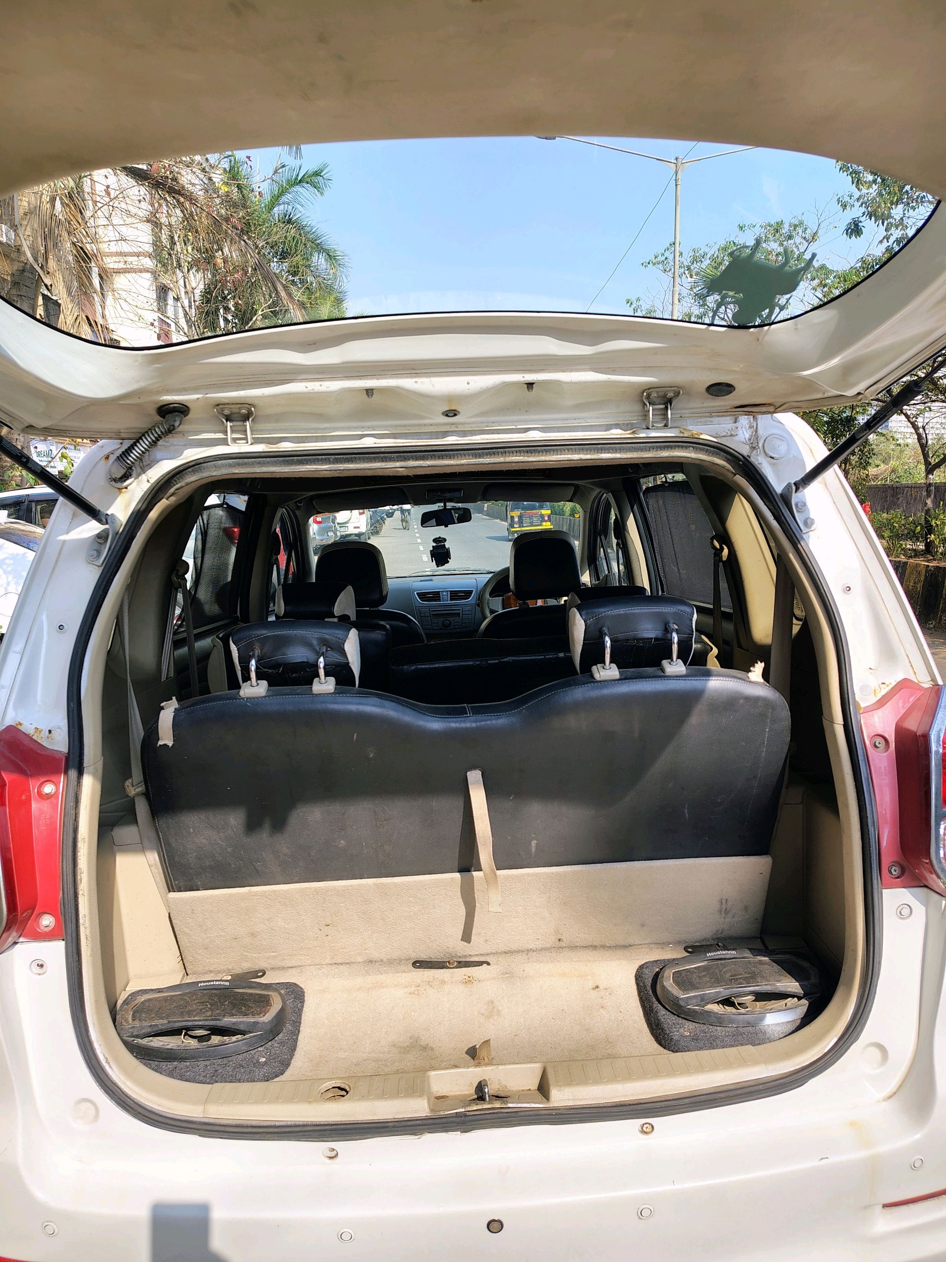 Buy Used Maruti Ertiga VDI of 2012 model @ 4,25,000 INR in Mumbai ...