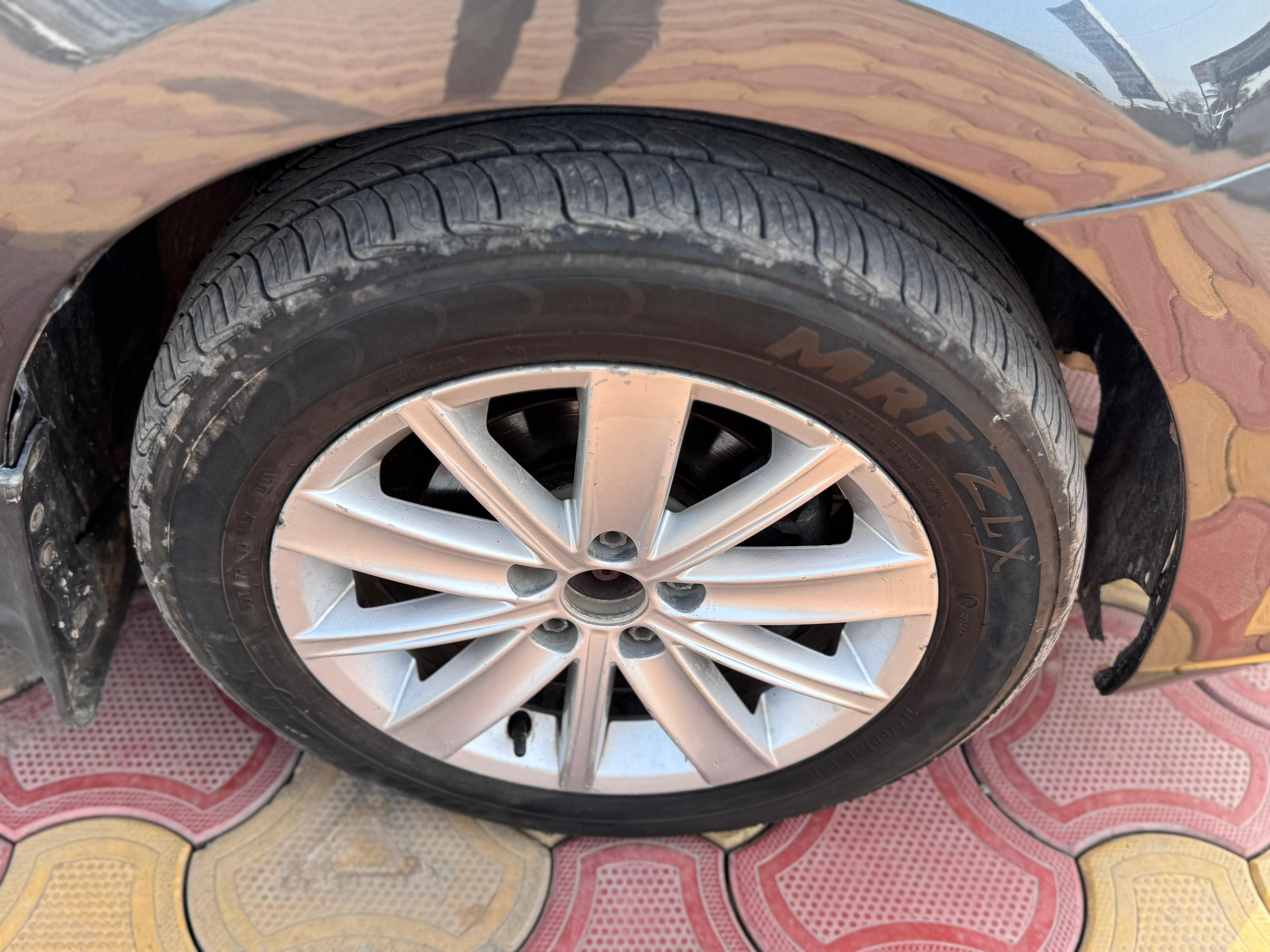 Buy Used Volkswagen Vento 1.5 TDI Comfortline of 2015 model @ 4,40,000 ...