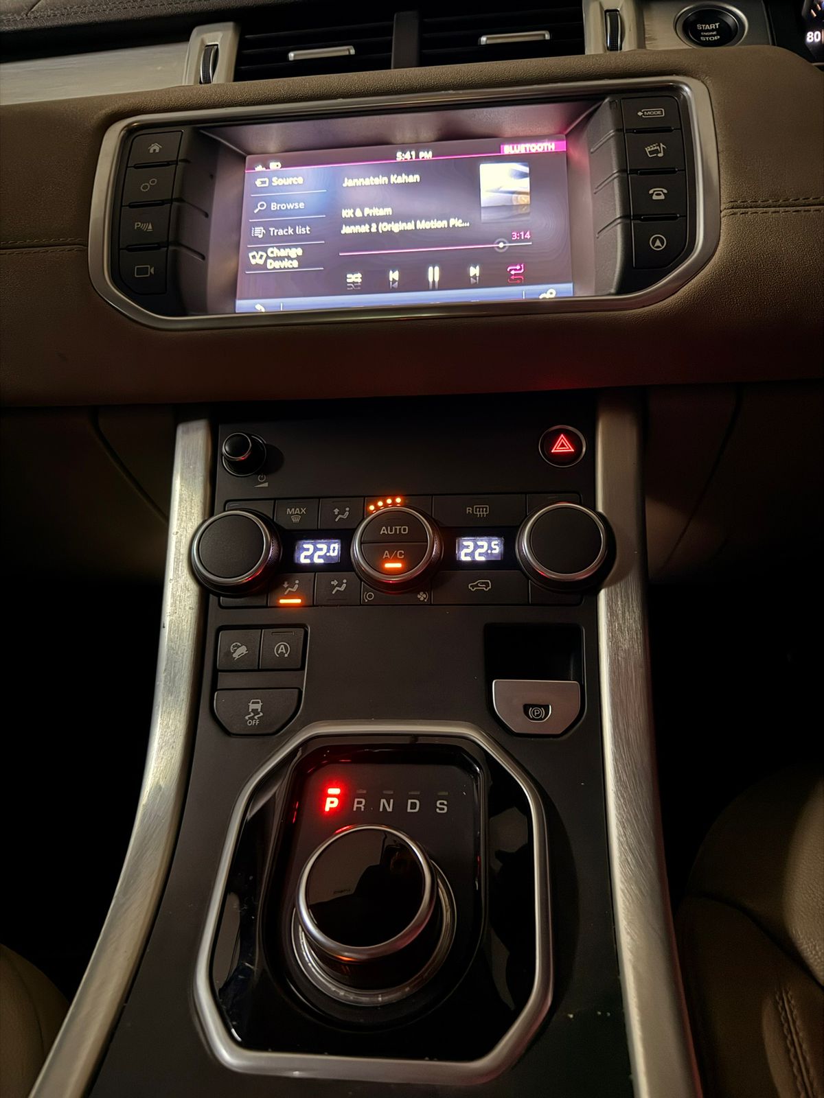 Buy Used Land Rover Range Rover Evoque 2.0 TD4 SE of 2017 model @ 20,00 ...