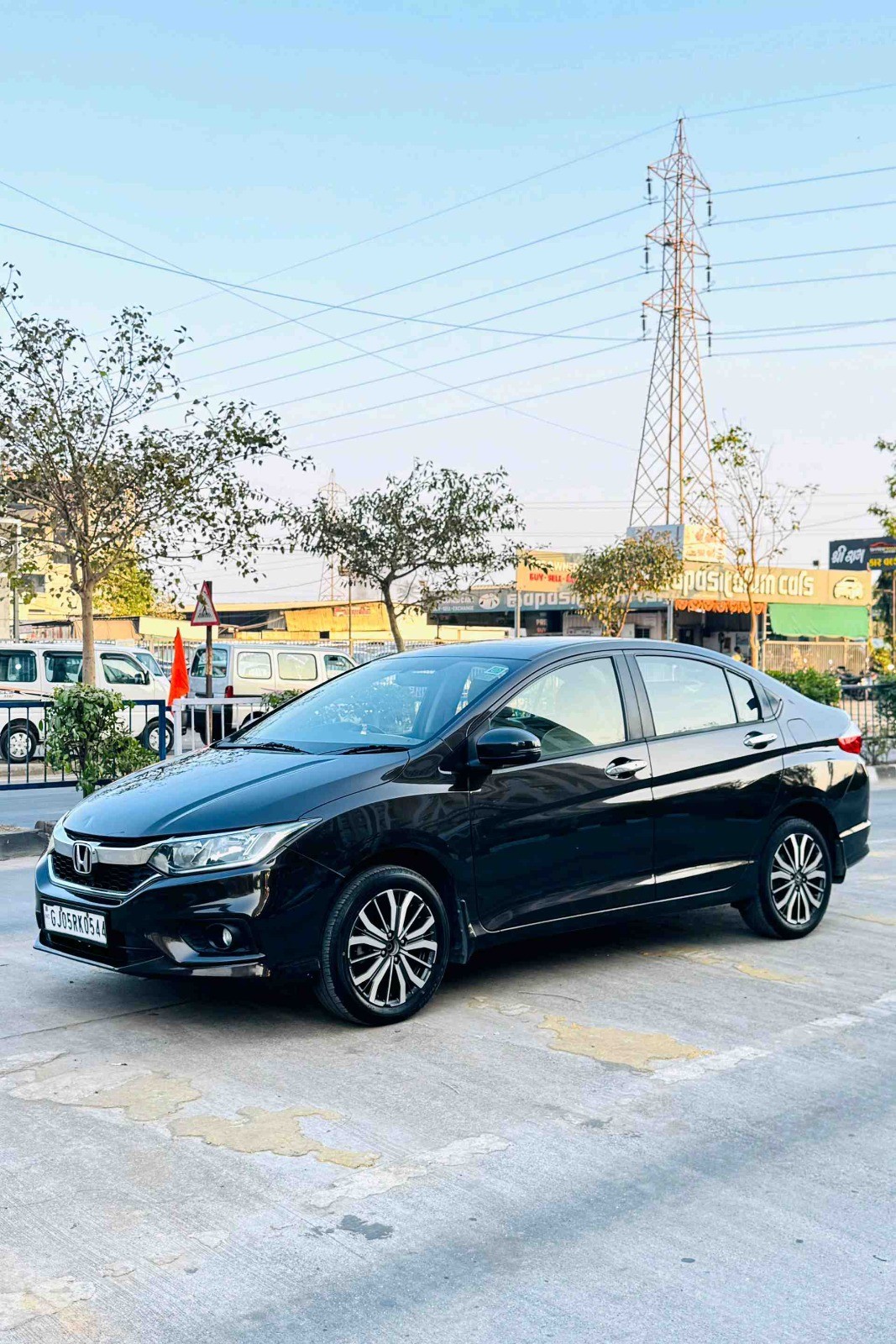Buy Used Honda City VX MT of 2020 model @ 9,00,000 INR in Surat ...