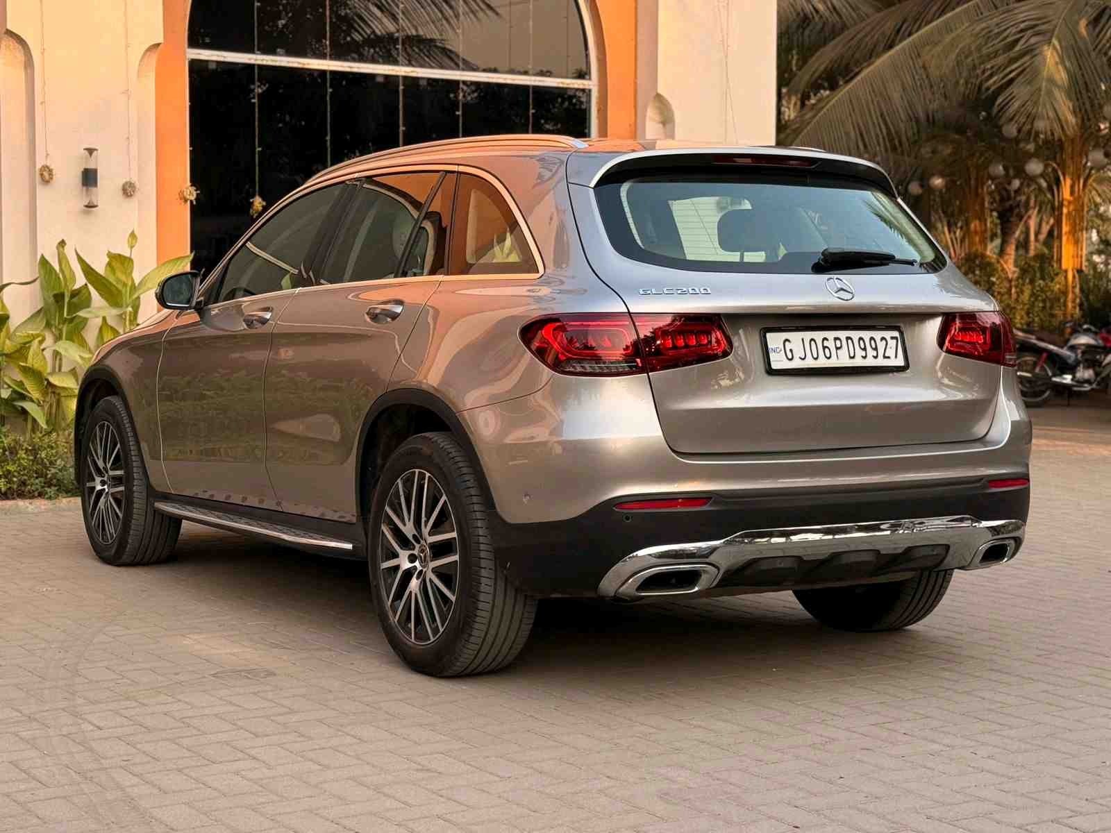 Buy Used Mercedes-Benz GLC 200 of 2020 model @ 34,50,000 INR in Surat ...