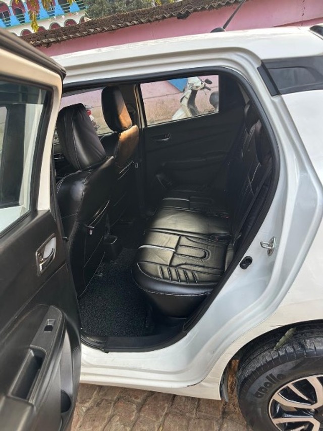 Used 2022 Maruti Swift Petrol Manual in Deoria at ₹5.01 Lakh - CarDekho