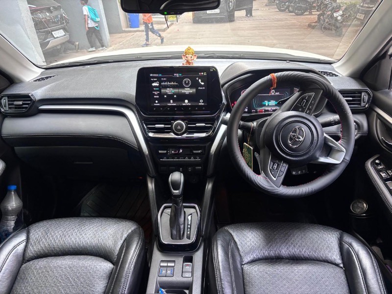 Buy Used Toyota Hyryder G AT of 2025 model @ 16,00,000 INR in Pune ...