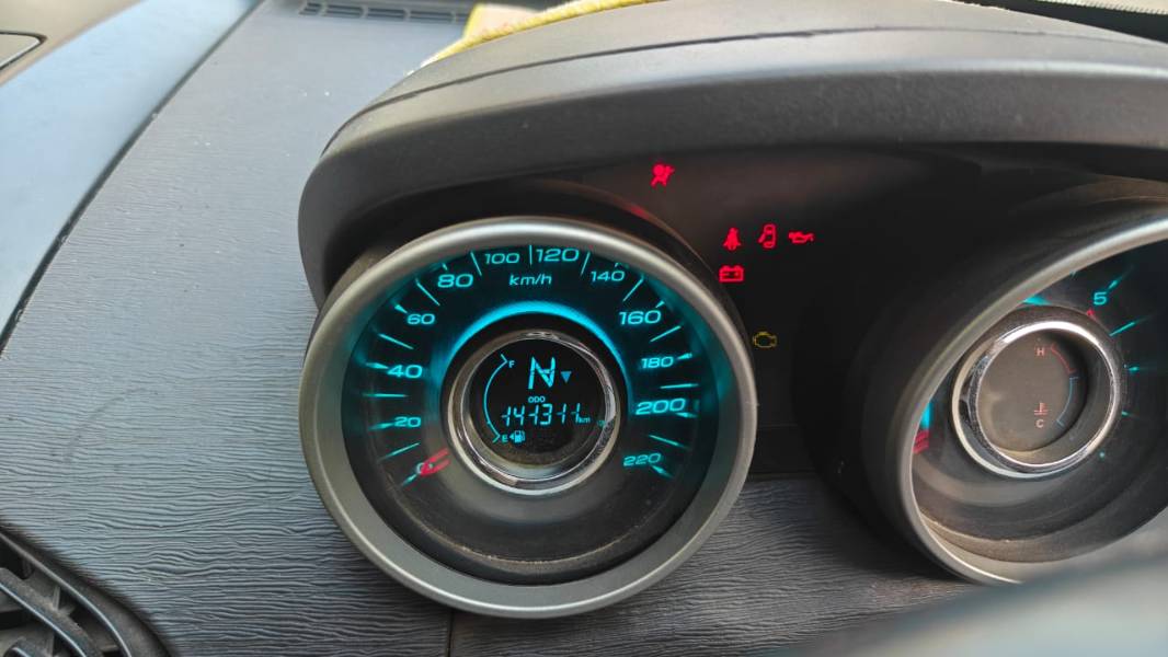 Buy Used Mahindra XUV500 AT W10 AWD of 2016 model @ 11,00,000 INR in ...