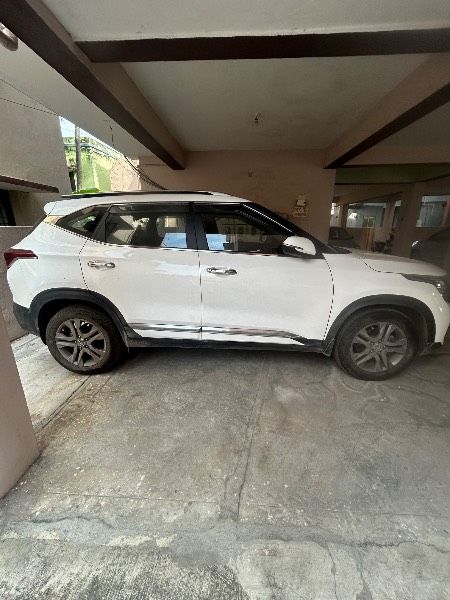 Buy Used Kia Seltos HTX IVT G of 2021 model @ 13,00,000 INR in Chennai ...