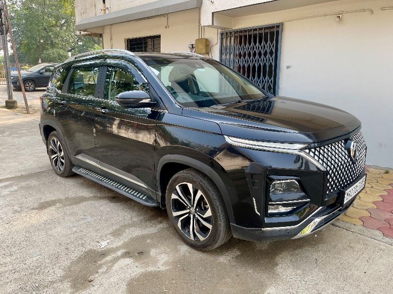 Buy Used MG Hector Savvy Pro CVT 2023-2025 of 2024 model @ 20,00,000 ...