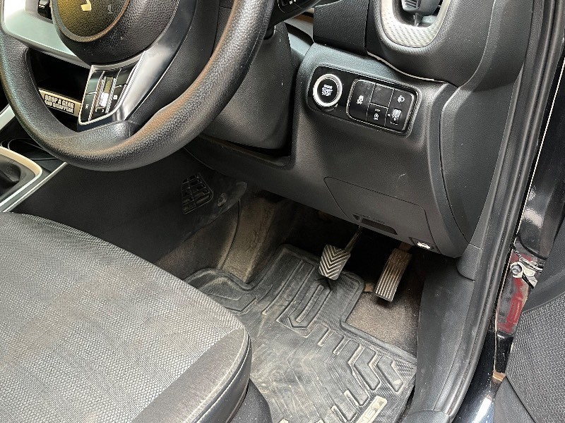 Buy Used Kia Sonet HTK Plus Turbo iMT of 2023 model @ 7,49,000 INR in ...