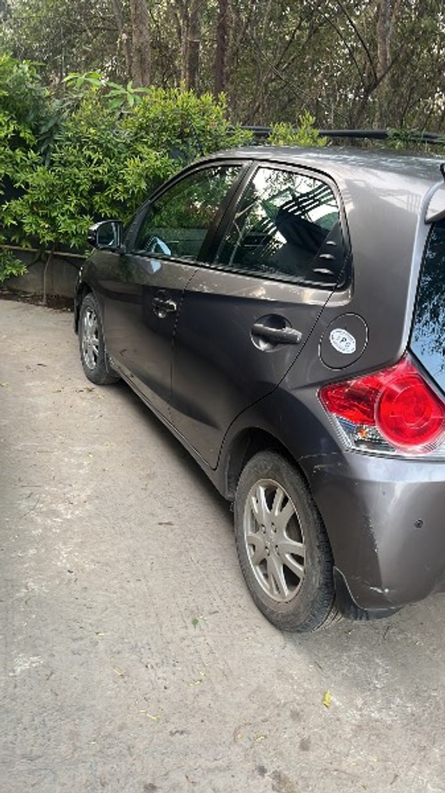 Used 2017 Honda Brio Petrol Automatic in Hyderabad at ₹4.25 Lakh - CarDekho