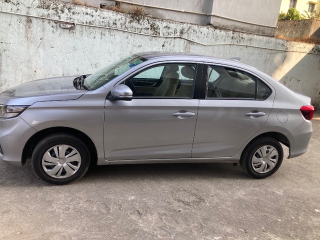 Used 2023 Honda Amaze 2nd Gen Less Driven Petrol Manual in Ranchi at ₹6 ...