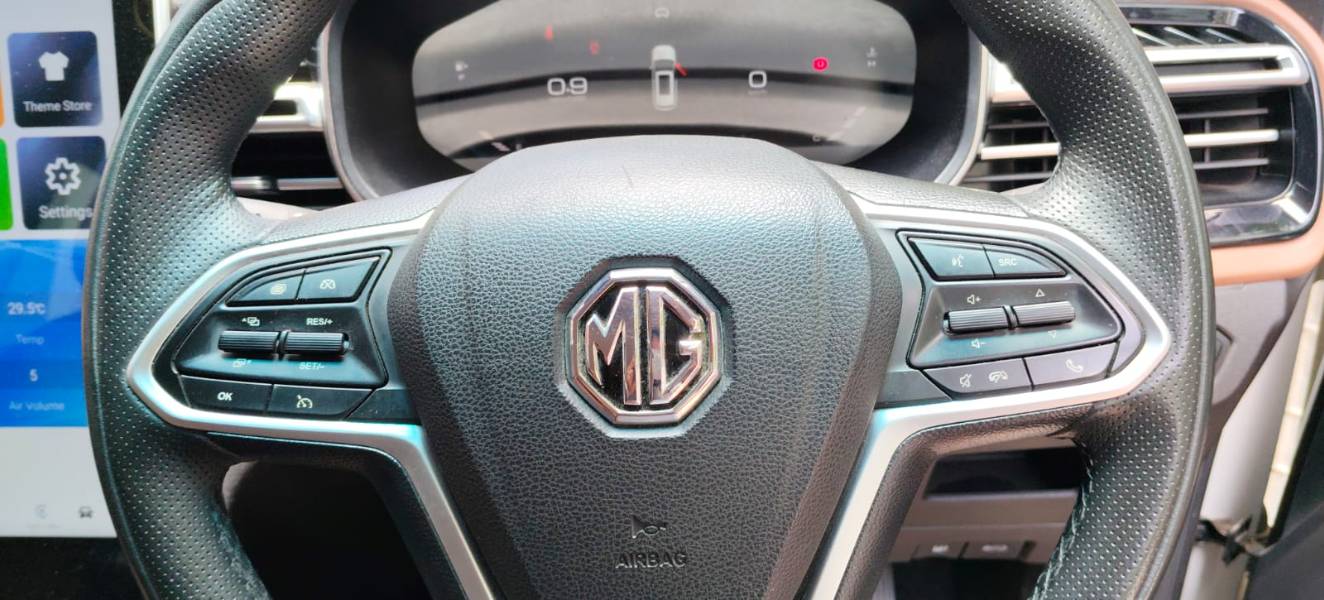 Buy Used MG Hector Plus Sharp Pro 7 Str 2023-2025 of 2024 model @ 17,00 ...