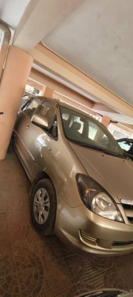 Buy Used Toyota Innova 2.5 G Diesel 7 Seater BS III of 2006 model @ 3 ...
