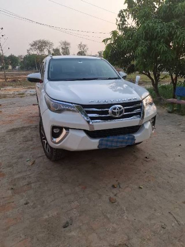 टेट्री बाजार में ₹12.50 लाख से 2 पुरानी Toyota Fortuner कारें - बेहतरीन ...