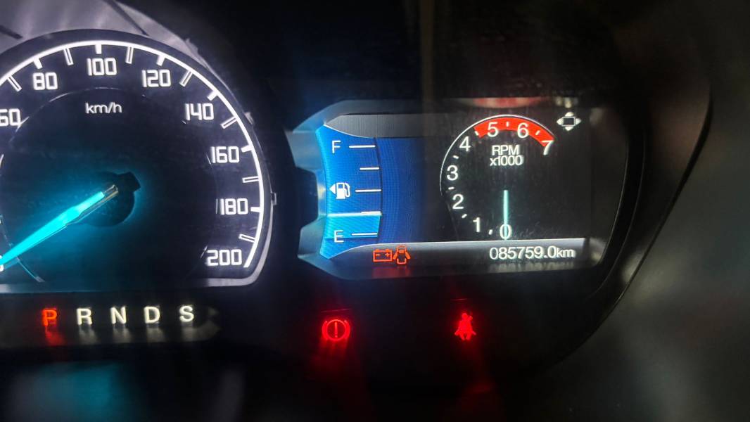 Buy Used Ford Endeavour Titanium Plus 4X2 AT of 2020 model @ 27,00,000 ...