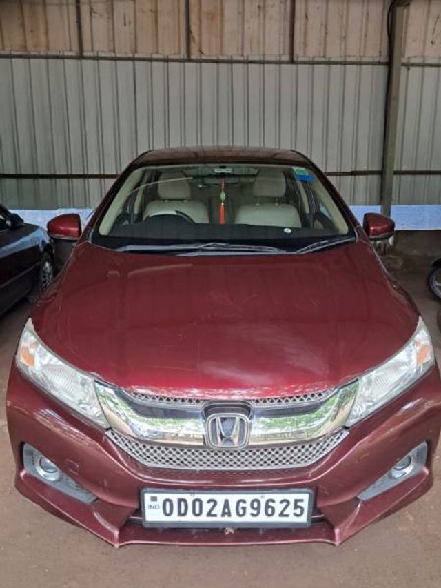 Used Sedan Cars in Odisha - Check 131 Second Hand Sedan Cars in Odisha ...