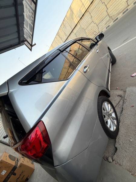 Buy Used Toyota Innova Crysta 2.4 G MT 8S BSIV of 2018 model @ 11 ...