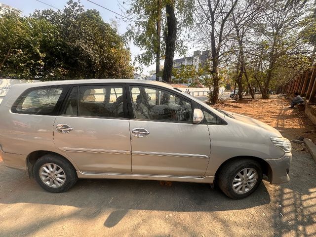 धनबाद में ₹3.50 लाख से 3 पुरानी Toyota Innova कारें - बेहतरीन कीमतों पर ...