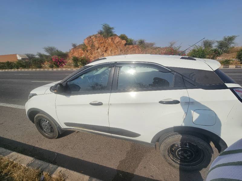Buy Used Tata Nexon XE of 2023 model @ 7,00,000 INR in Jaipur - 5327094 ...