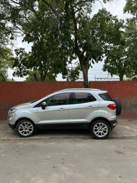 Buy Used Ford Ecosport 1.5 Diesel Titanium Plus BSIV of 2018 model @ 5 ...